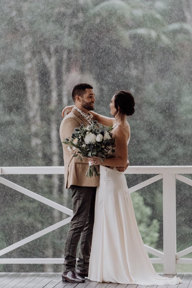 Ce inseamna daca ploua la nunta - miresik